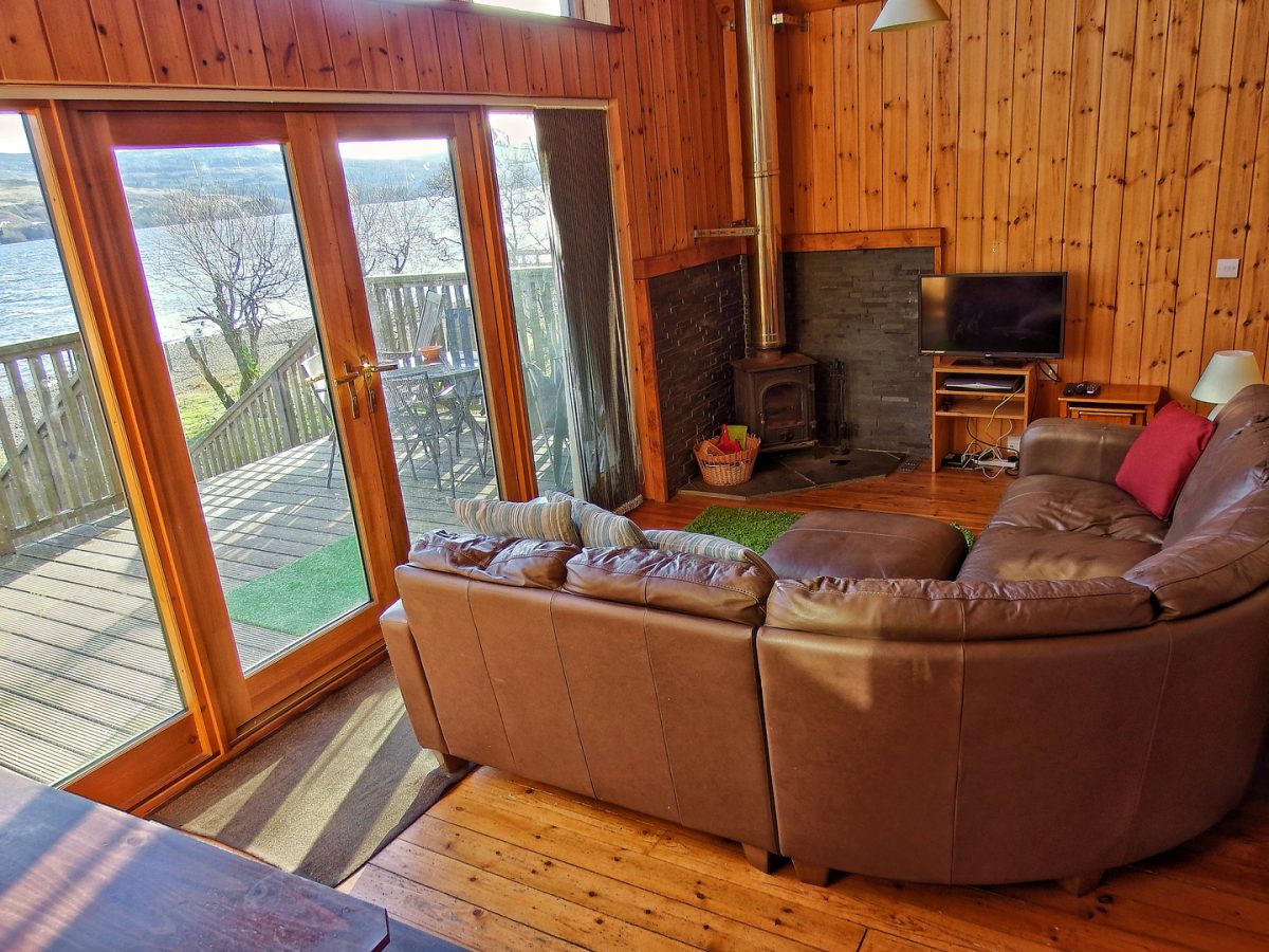 Lochside Lodge - LOG CABIN SCOTLAND